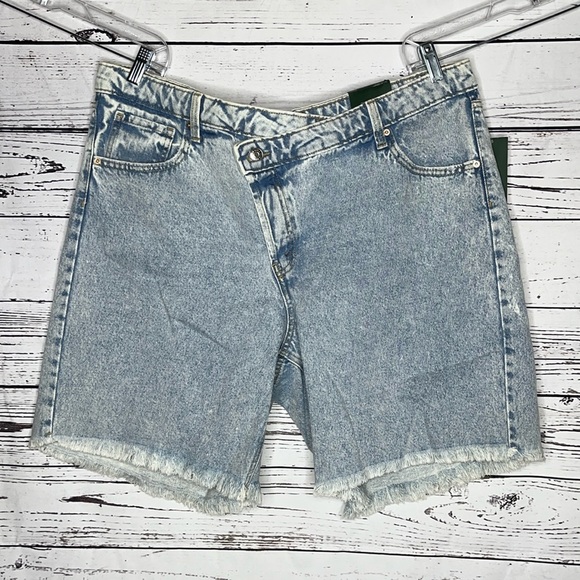 wild fable | Shorts | Wild Fable Nwt 8 Acid Denim Crossover Button Fly ...